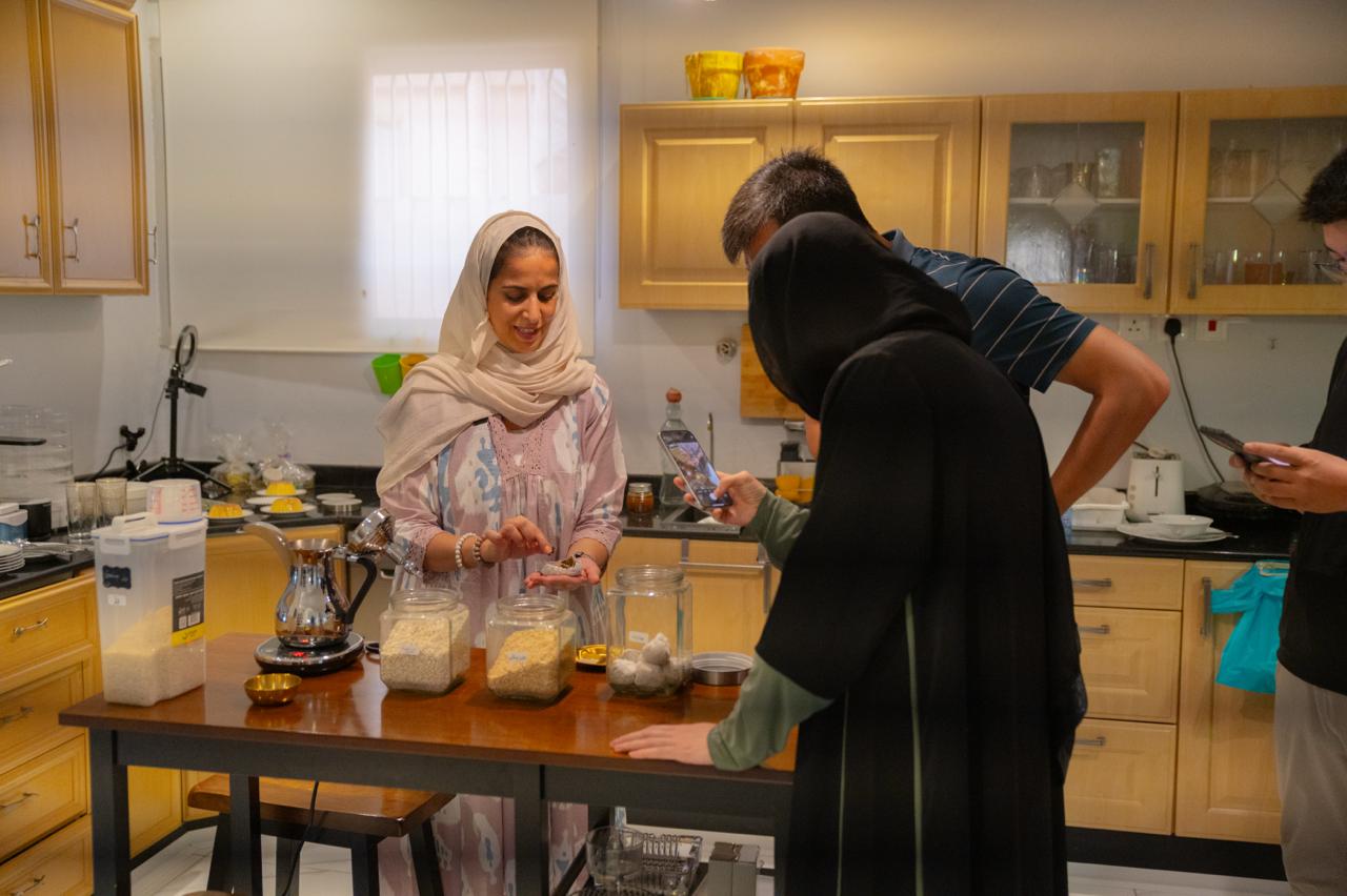 Introduction to Saudi Cuisine, Saudi Arabic Coffee, and Tea - Hihome